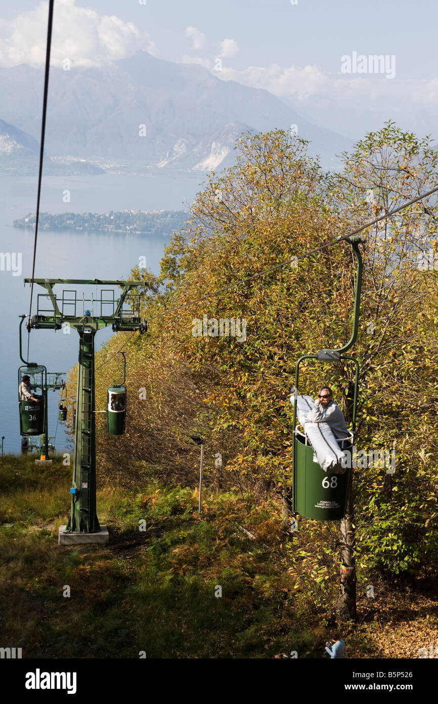 Hang glider italy hi-res stock photography and images - Alamy