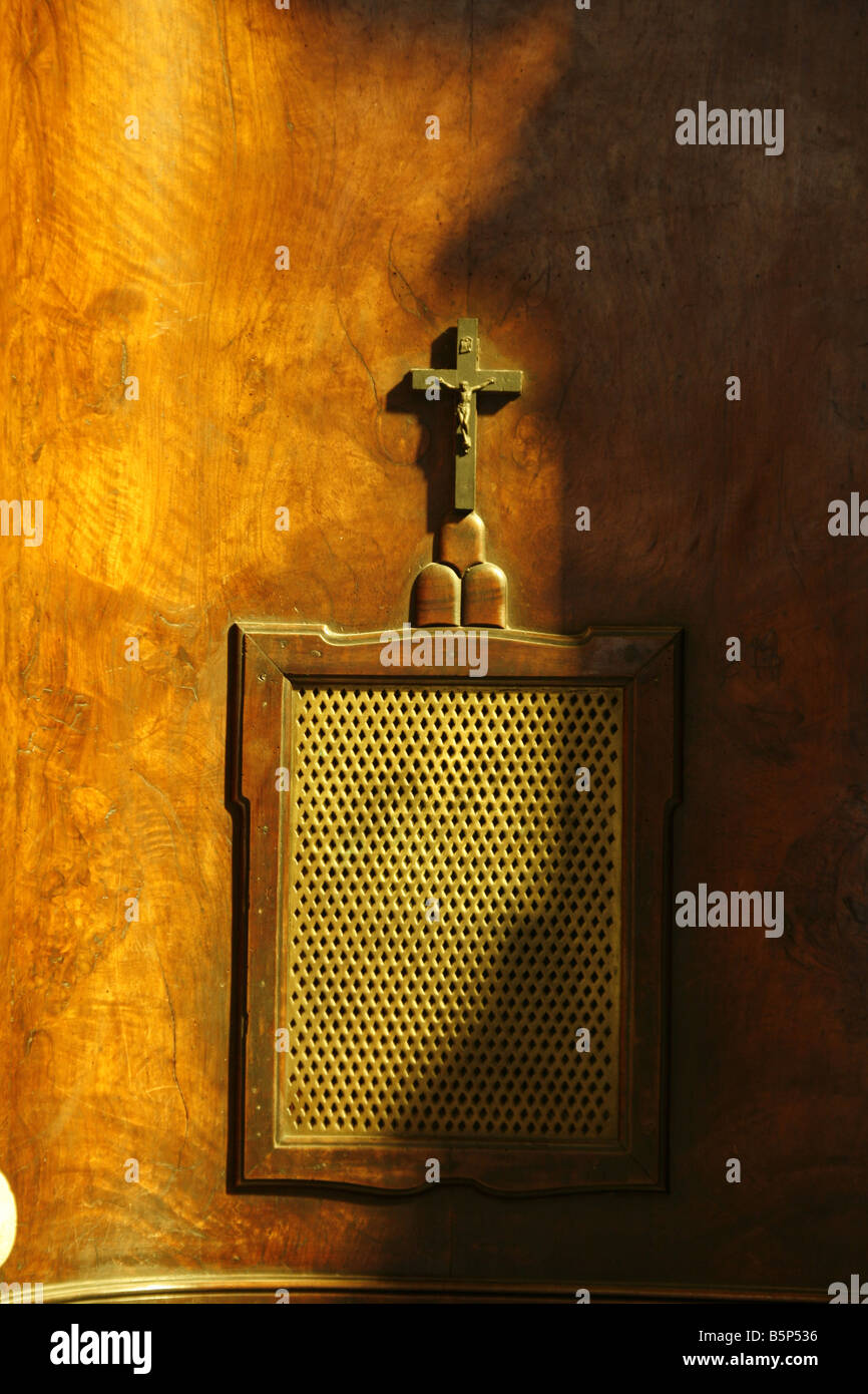 Confession box church hi-res stock photography and images - Alamy