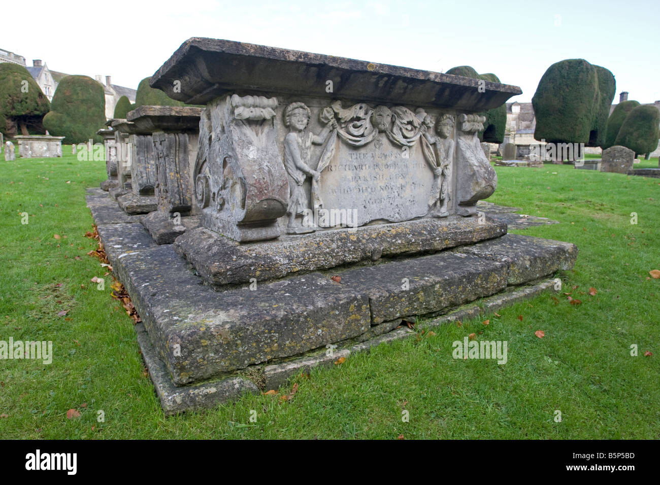 Table top tombs hi-res stock photography and images - Alamy