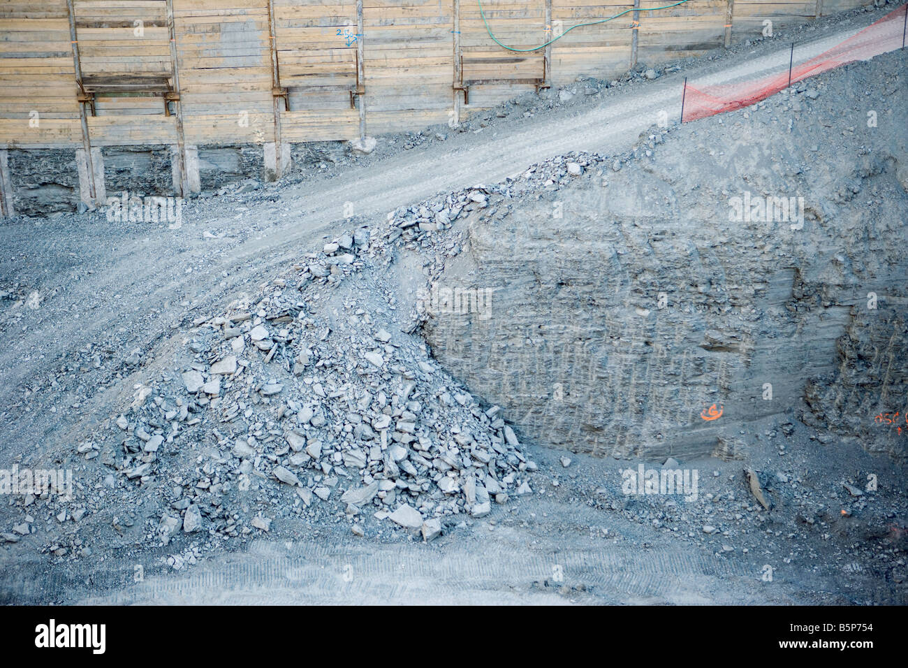 Rubble stone foundations hi-res stock photography and images - Alamy