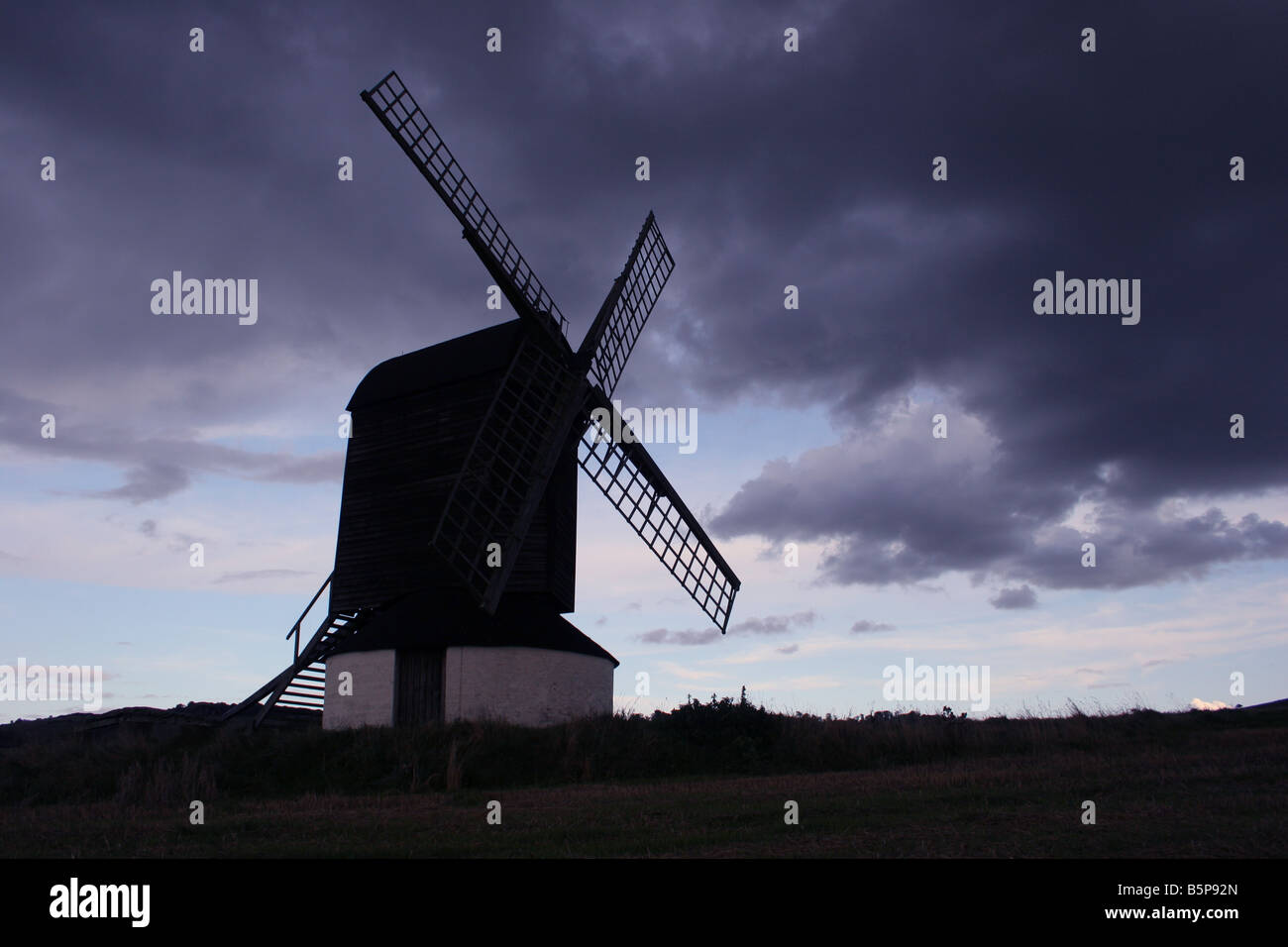 Pitstone windmill, buckinghamshire hi-res stock photography and images ...