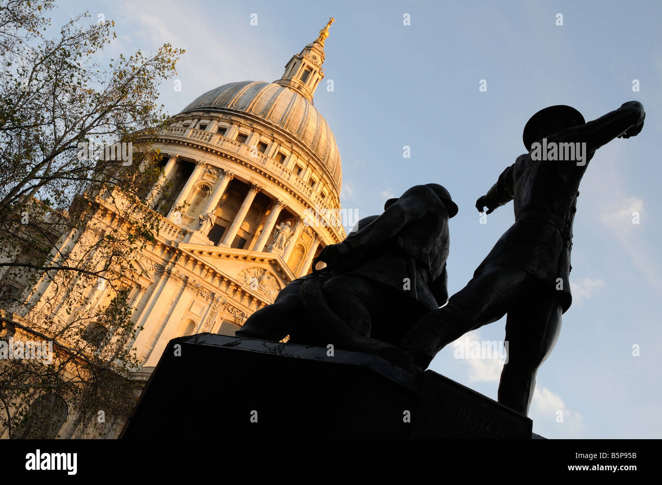 Blitz memorial sculpture hi-res stock photography and images - Alamy