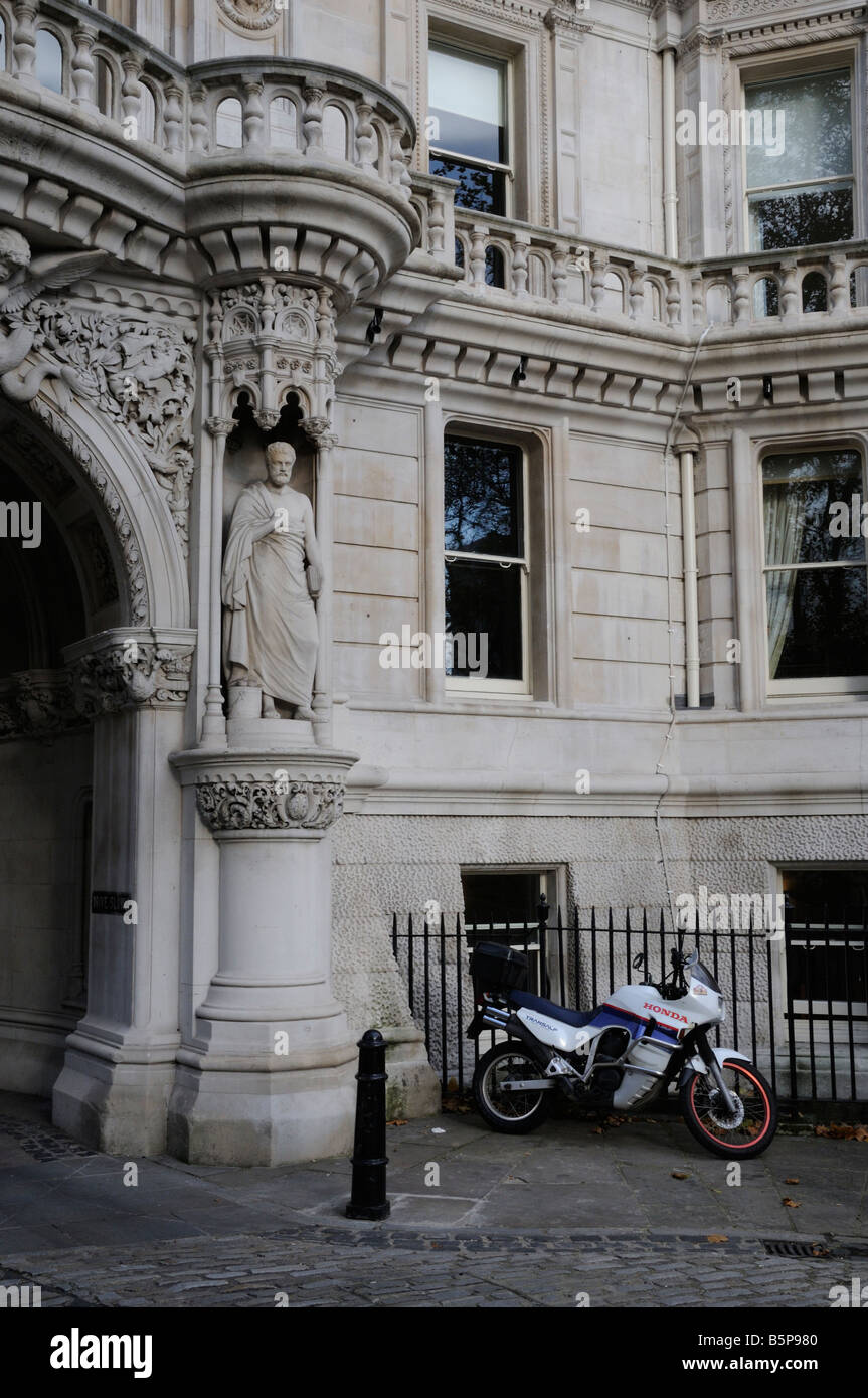 Middle temple lane london england hi-res stock photography and images ...