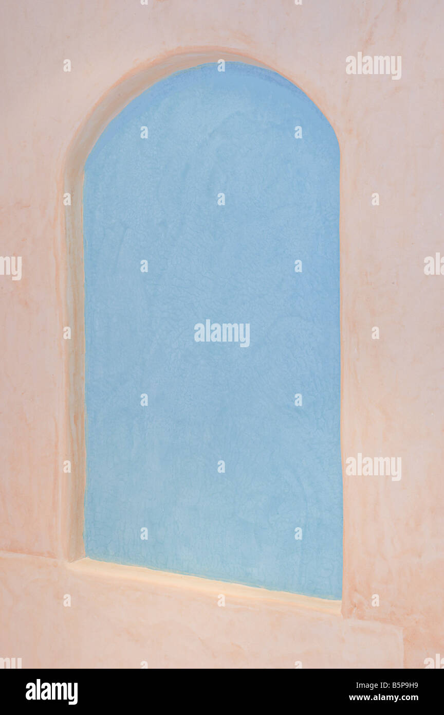 Interior Bath with Moroccan plaster walls technique called tadelakt ...