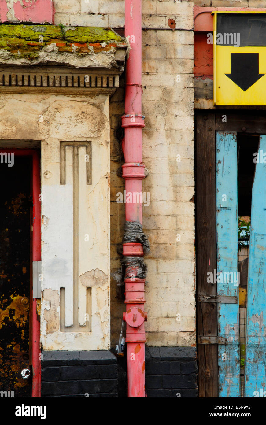 Old english building detail hi-res stock photography and images - Alamy