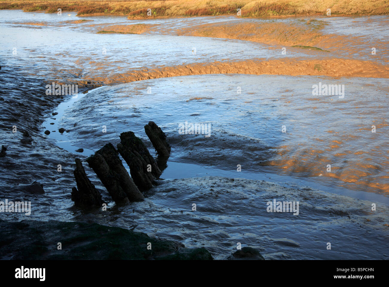 Tide revealed mud hi-res stock photography and images - Alamy
