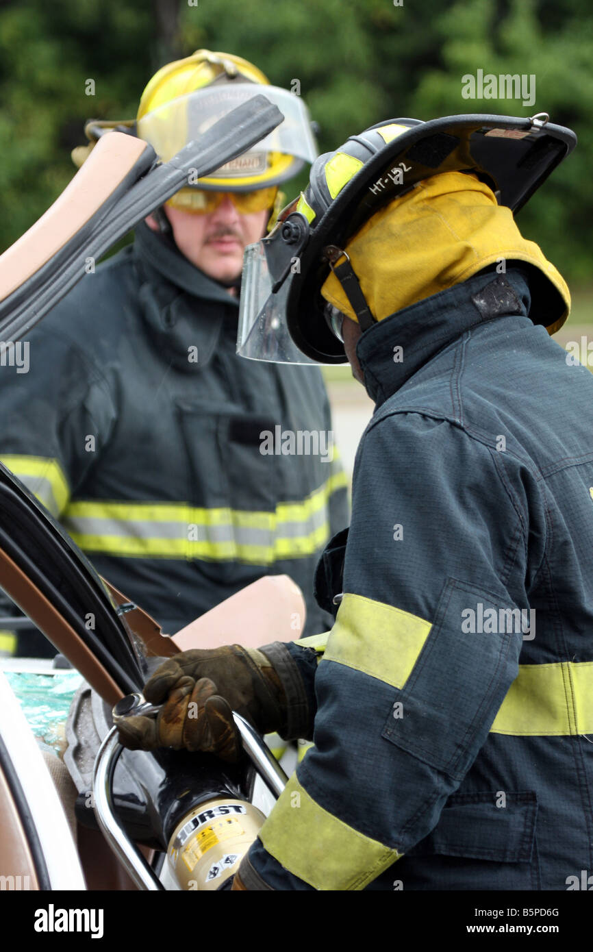 Auto extrication hi-res stock photography and images - Alamy