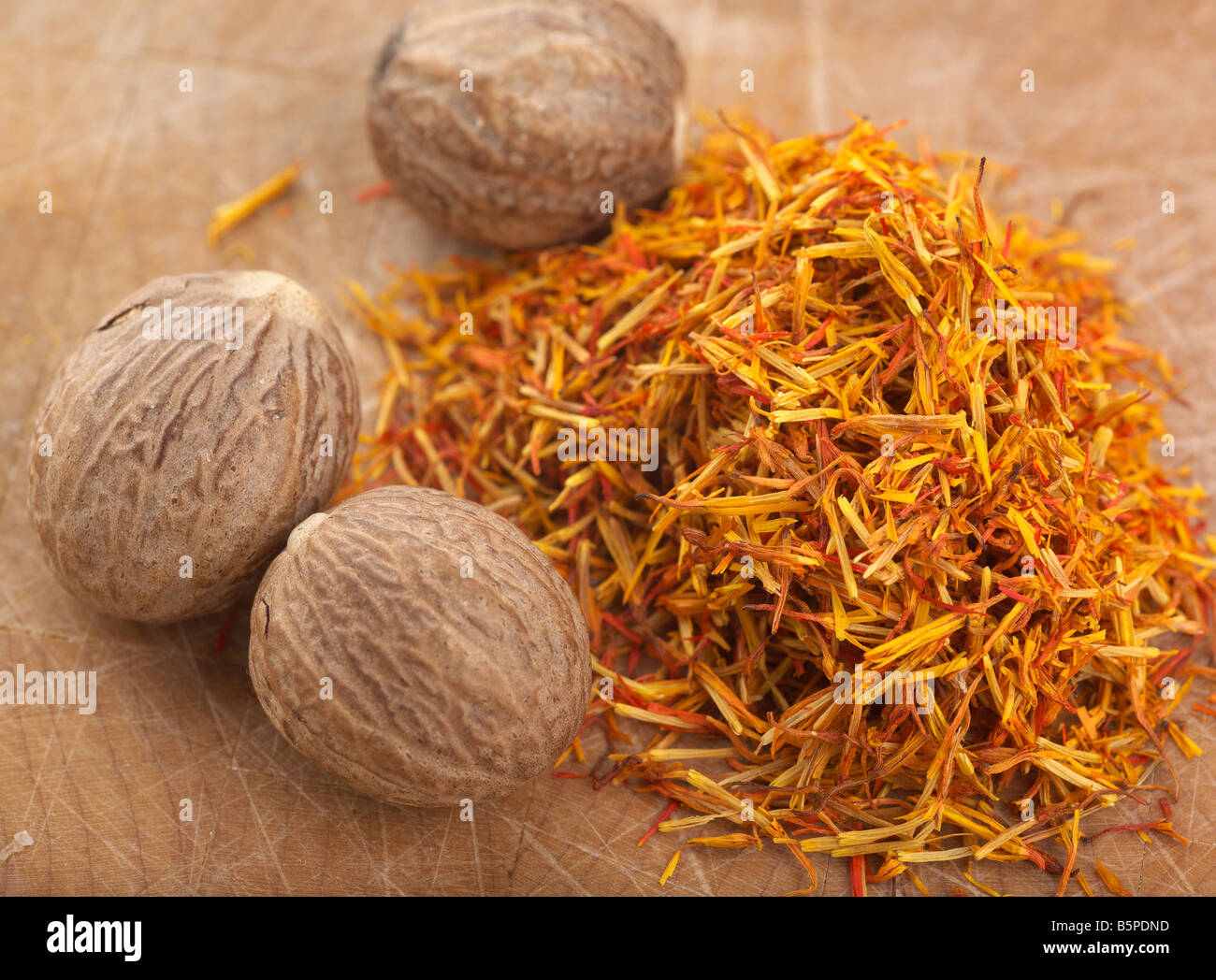 Saffron and Nutmeg top view Stock Photo - Alamy