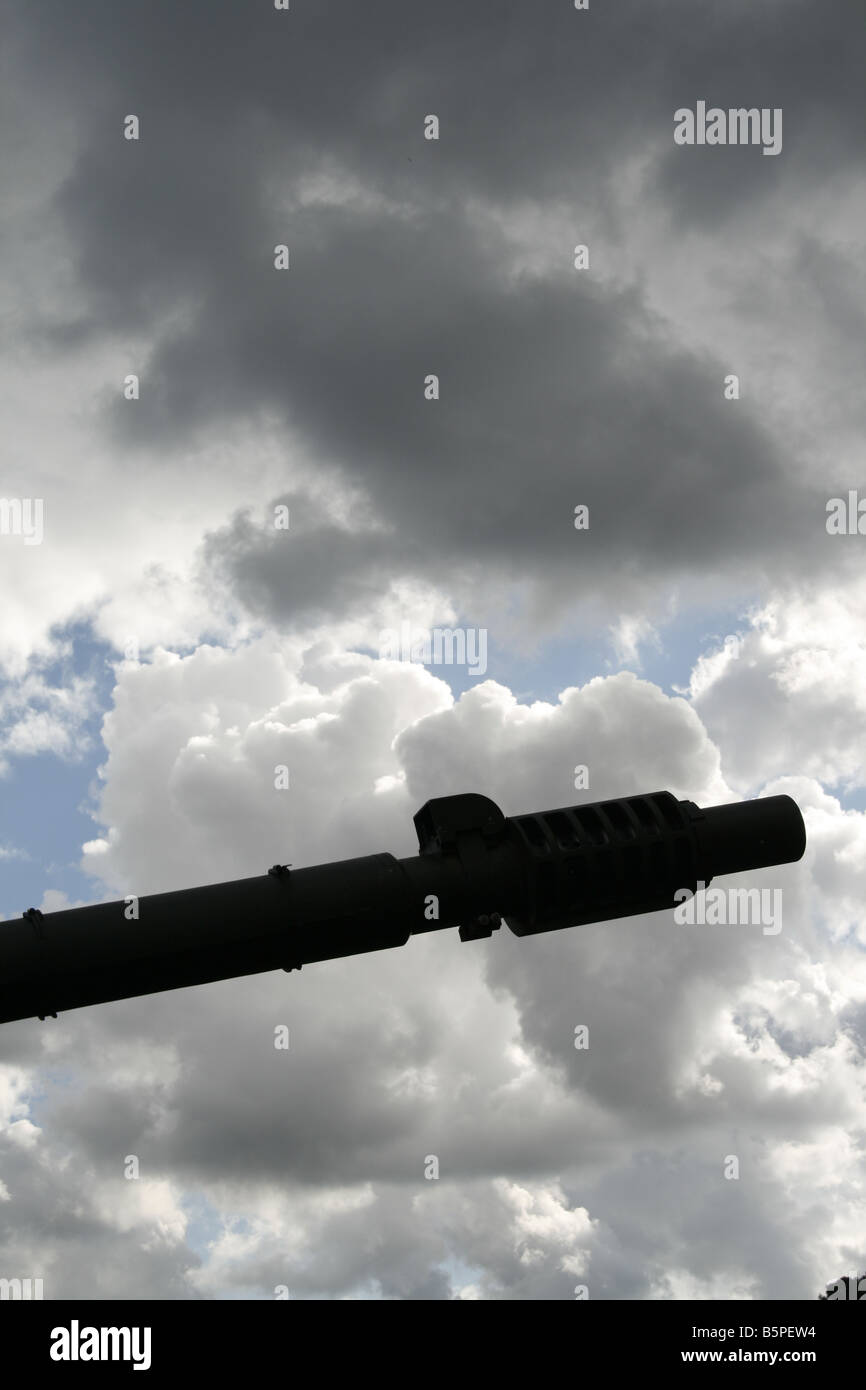 detail of army tank gun turret on battle field Stock Photo - Alamy