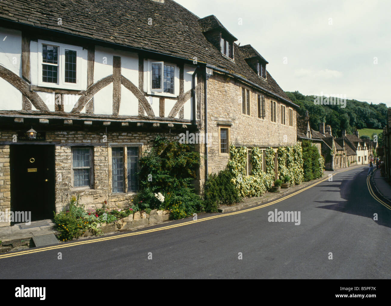 Cotswold cottages, Castle Combe, Cotswolds, Wiltshire, England, UK ...
