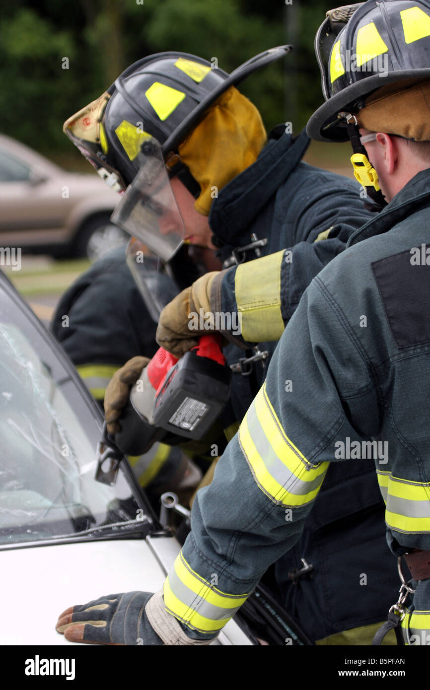 Auto extrication hi-res stock photography and images - Alamy