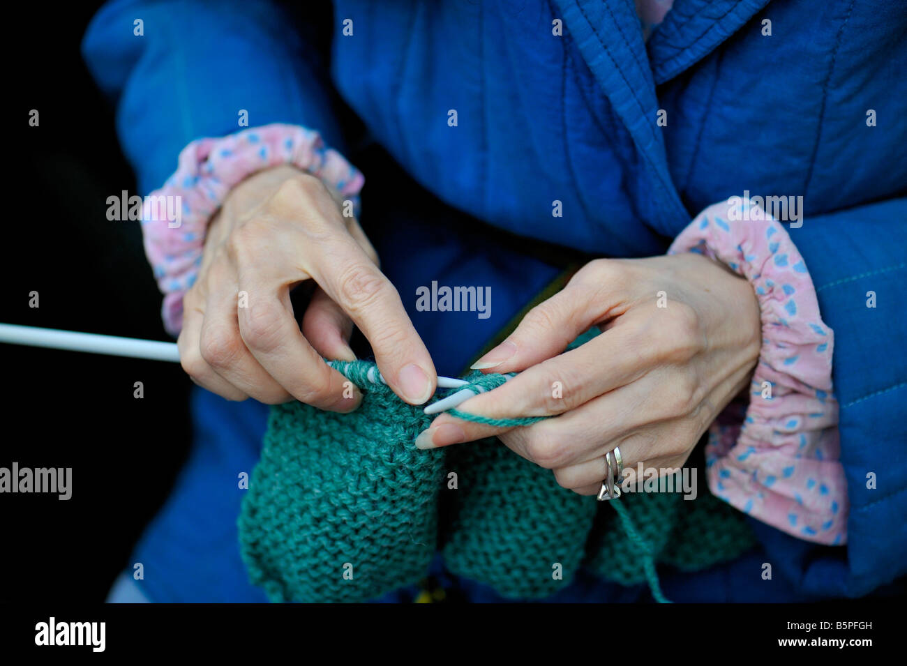 Jewelry and yarn hi-res stock photography and images - Alamy