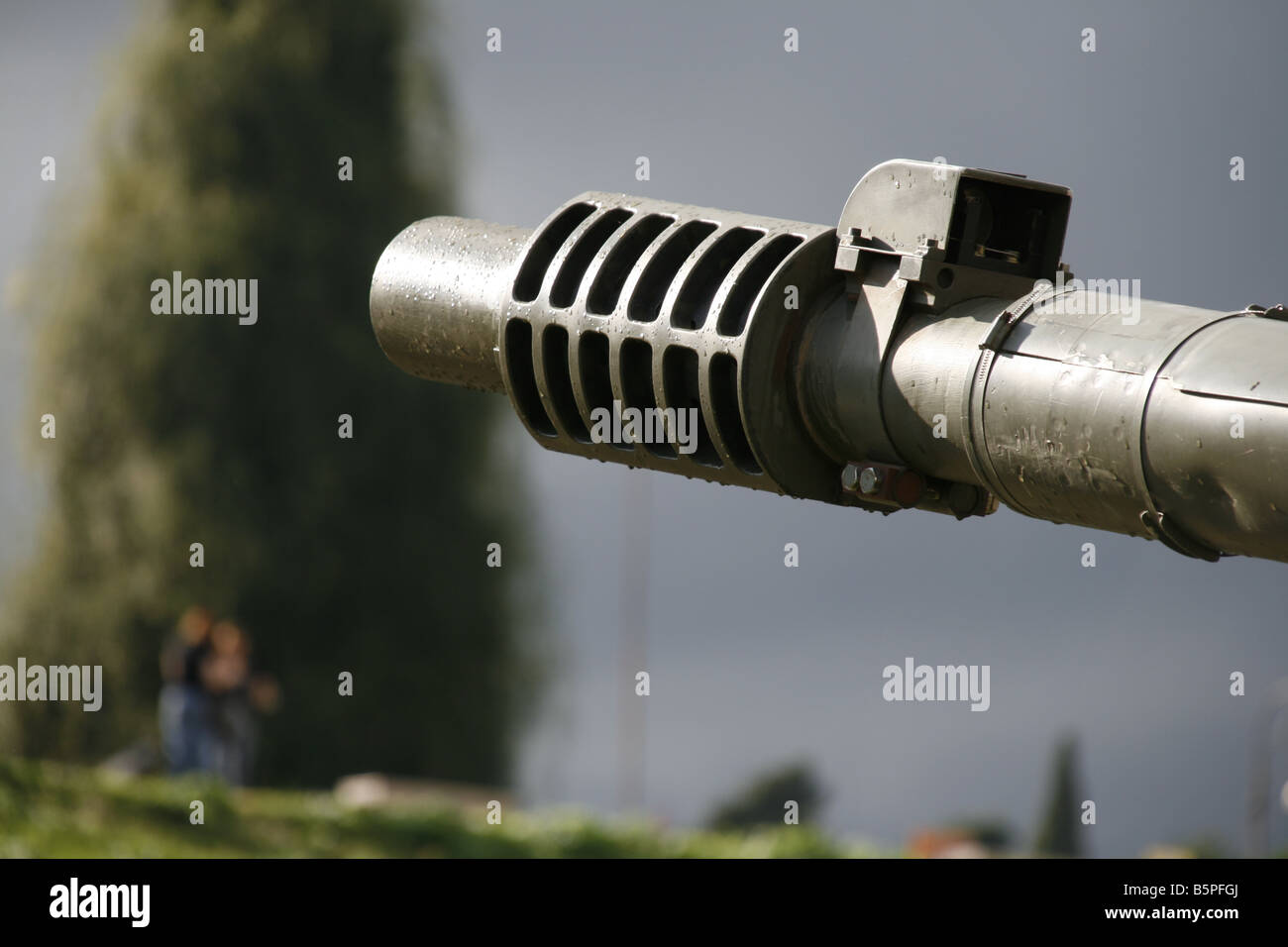 detail of army tank gun turret on battle field Stock Photo - Alamy