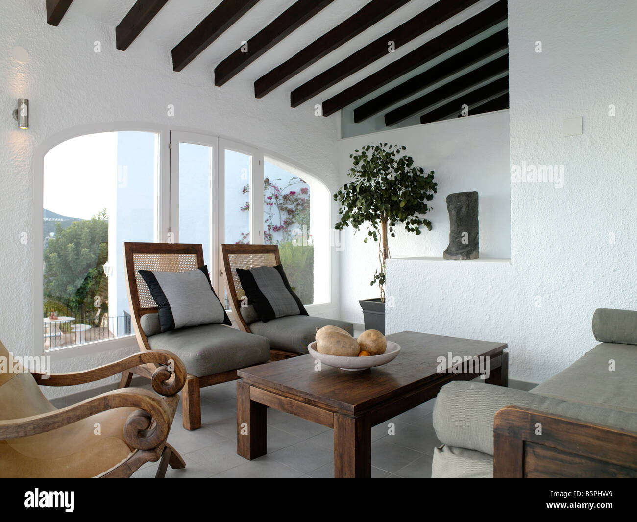 Seating terrace hi-res stock photography and images - Alamy