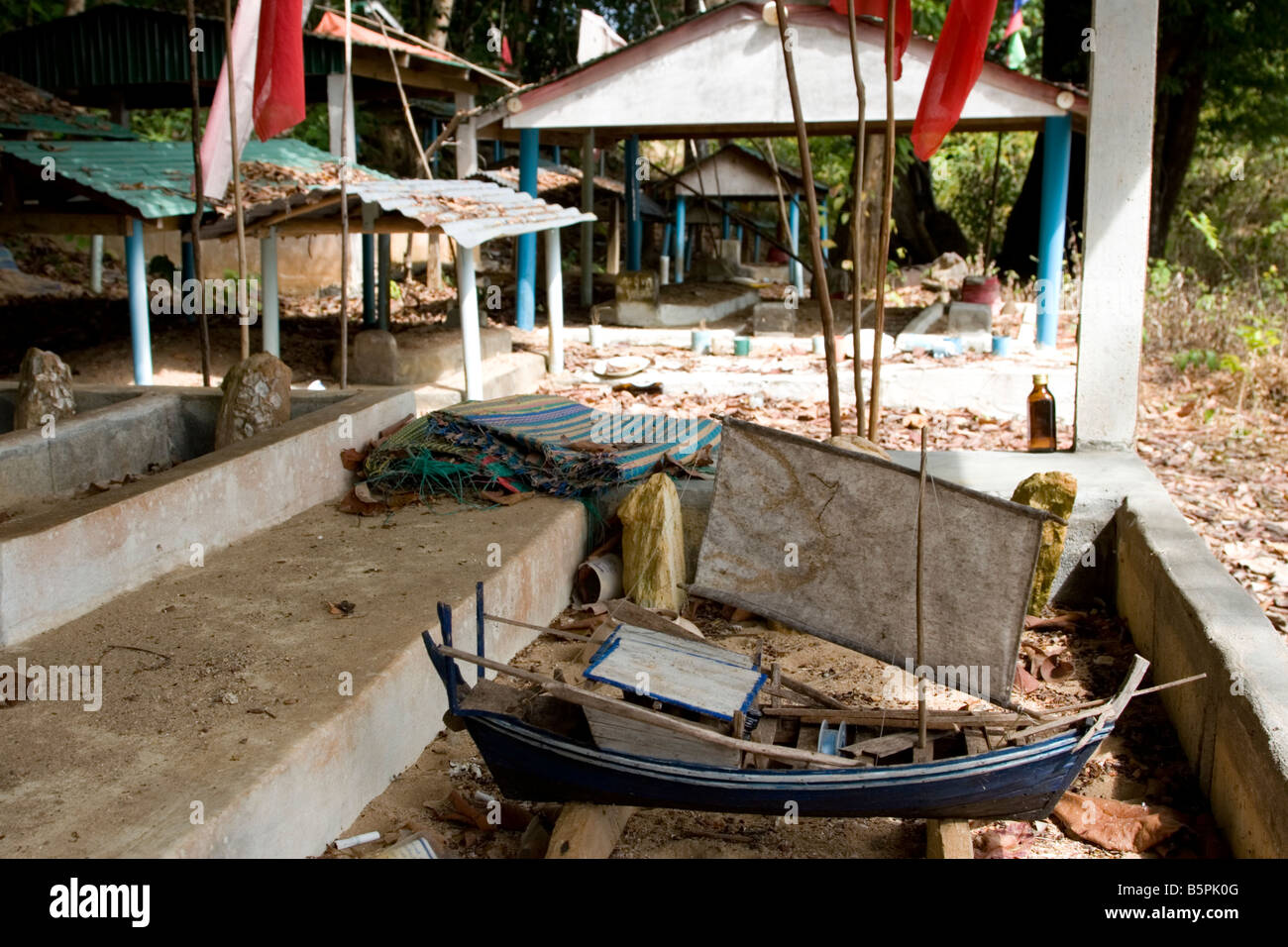 Graves at Plew Hon Saai sea gypsy cemetery in Ko Lanta, Thailand Stock ...