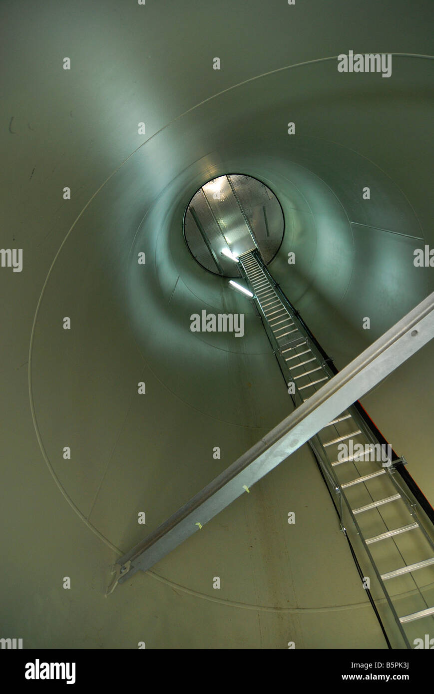 Power station inside turbine hi-res stock photography and images - Alamy