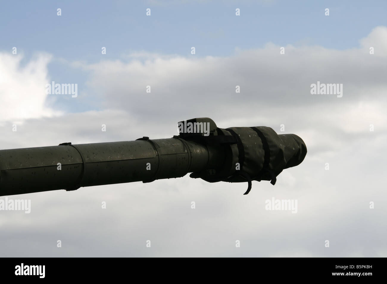 detail of army tank gun turret on battle field Stock Photo - Alamy