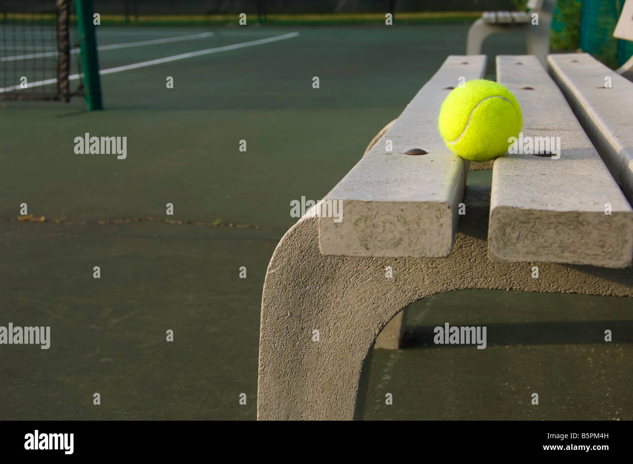 Tennis spectator hi-res stock photography and images - Alamy