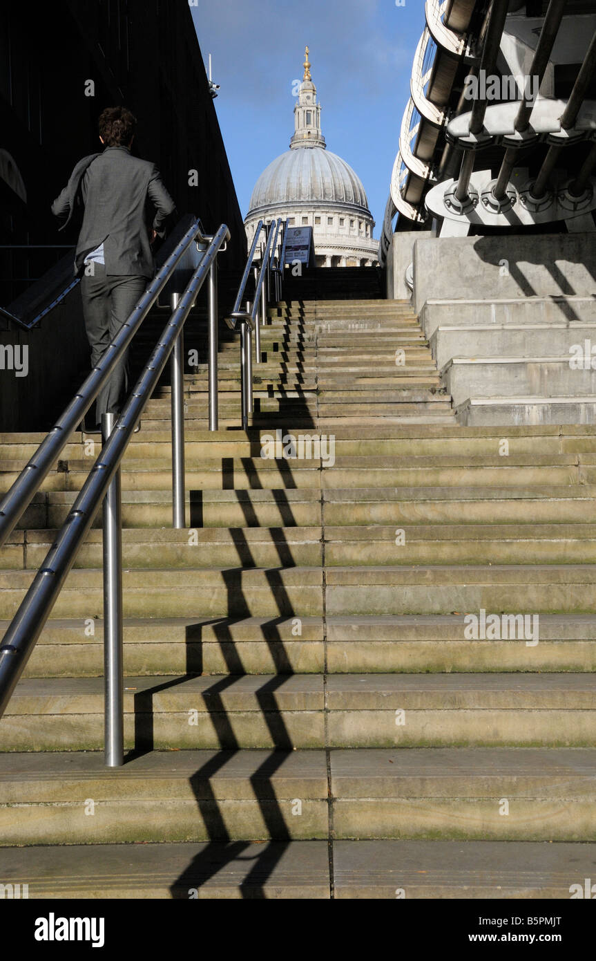 Stairs of st pauls cathedral hi-res stock photography and images - Alamy