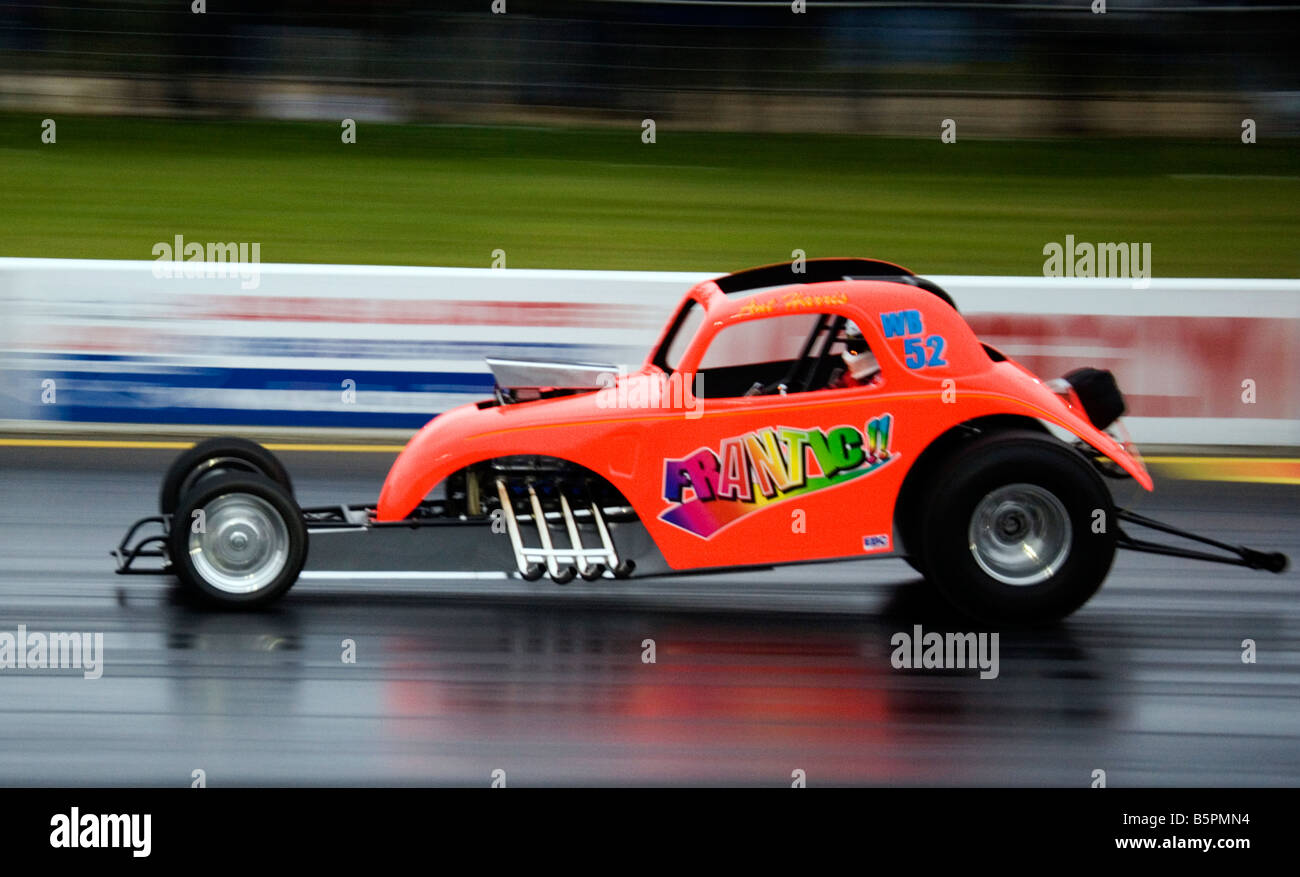 Dragster burnout hi-res stock photography and images - Alamy
