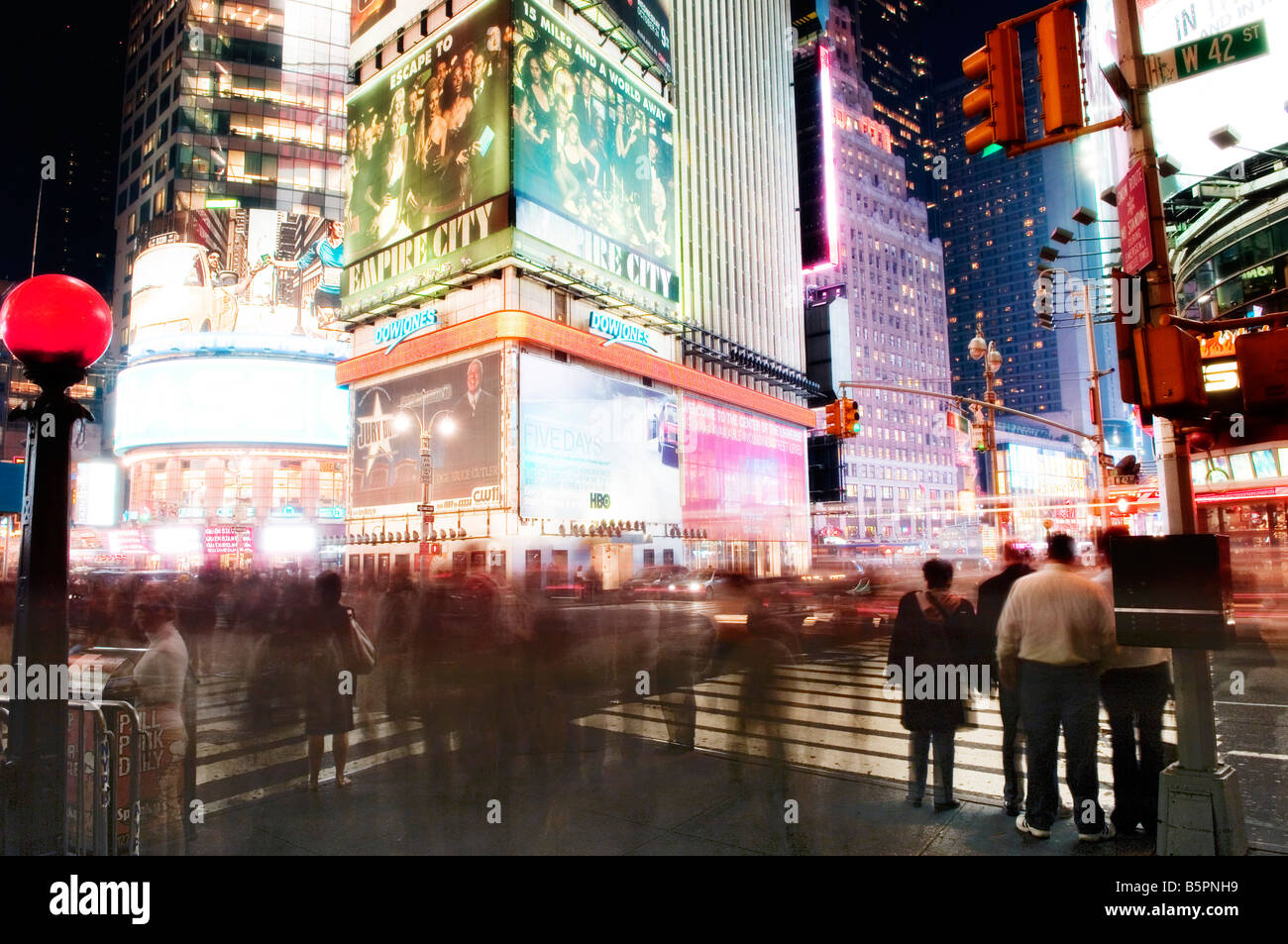 Long exposure near times square hi-res stock photography and images - Alamy