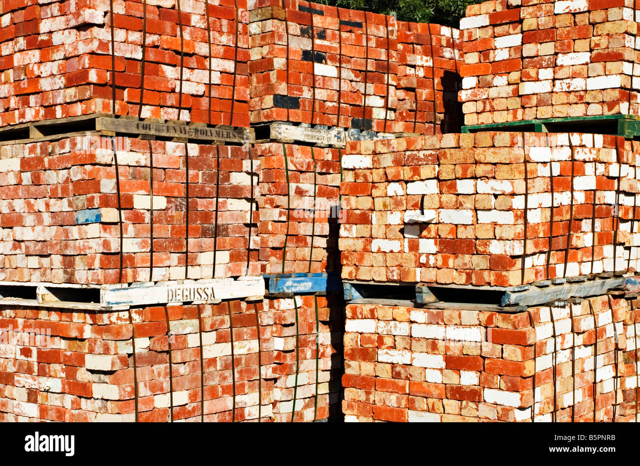 Recycled brick hi-res stock photography and images - Alamy