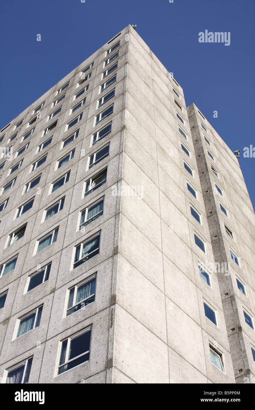 High rise flats nottingham uk hi-res stock photography and images - Alamy