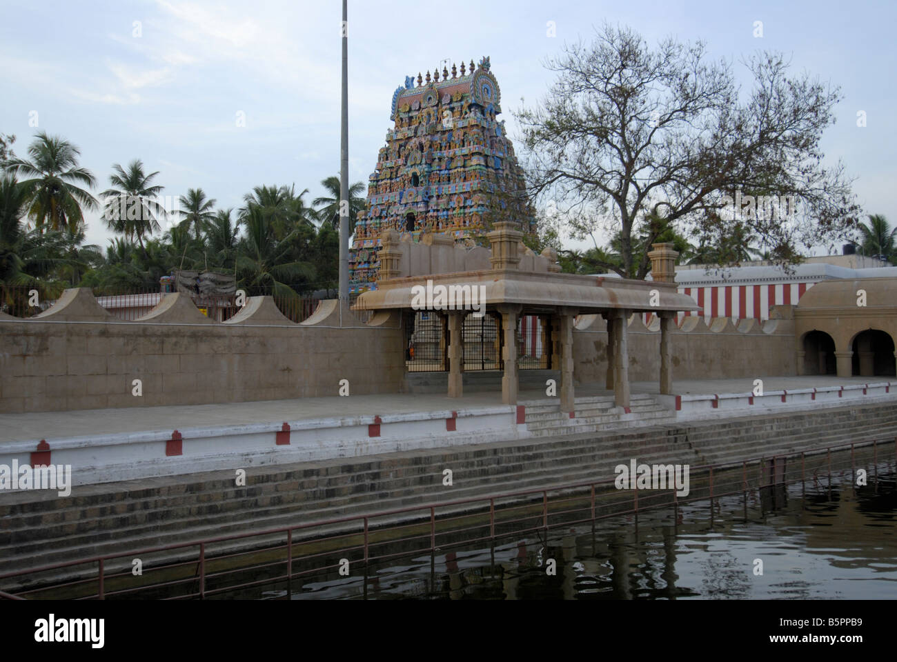 Thiruvidaimaruthur temple hi-res stock photography and images - Alamy
