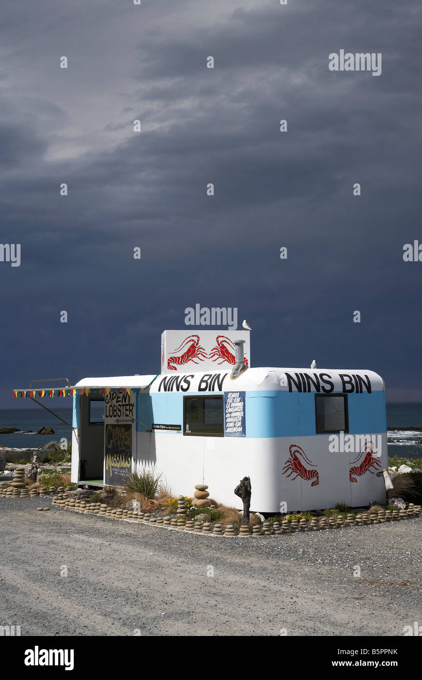 Nins Bin Lobster Caravan and Stormy Sky Kaikoura Coast Marlborough ...