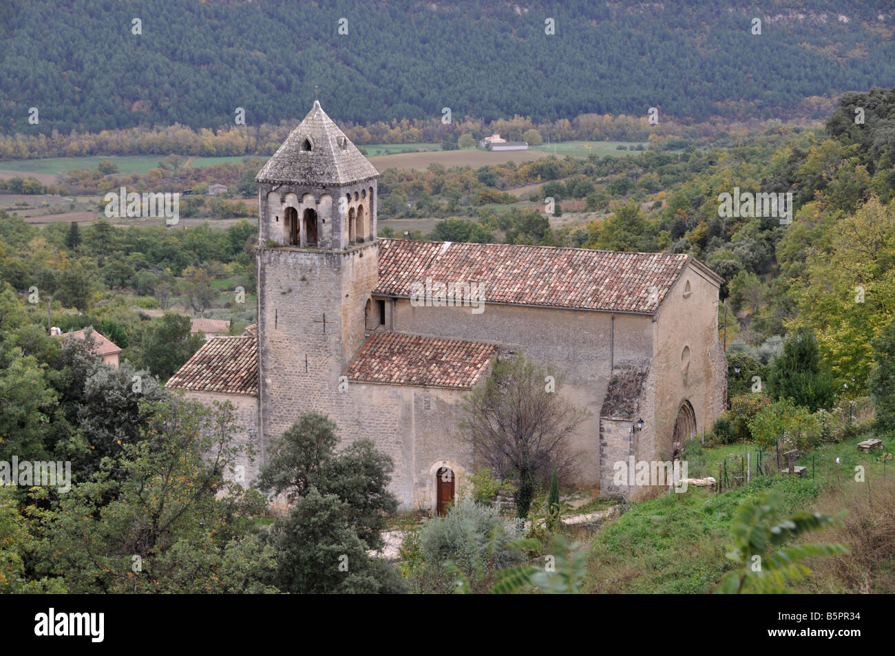 Church Viens Provence France Stock Photo - Alamy