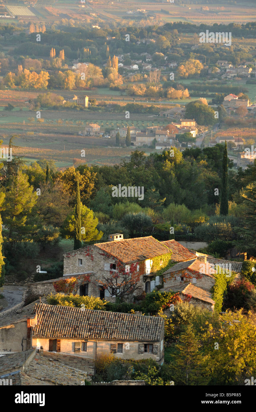 Dawn Oppede le vieux Provence France Stock Photo - Alamy