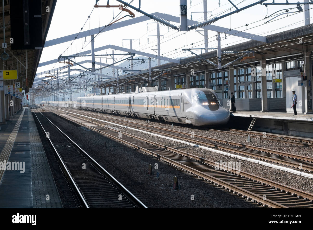 Japanese Train Station Stock Photo - Alamy