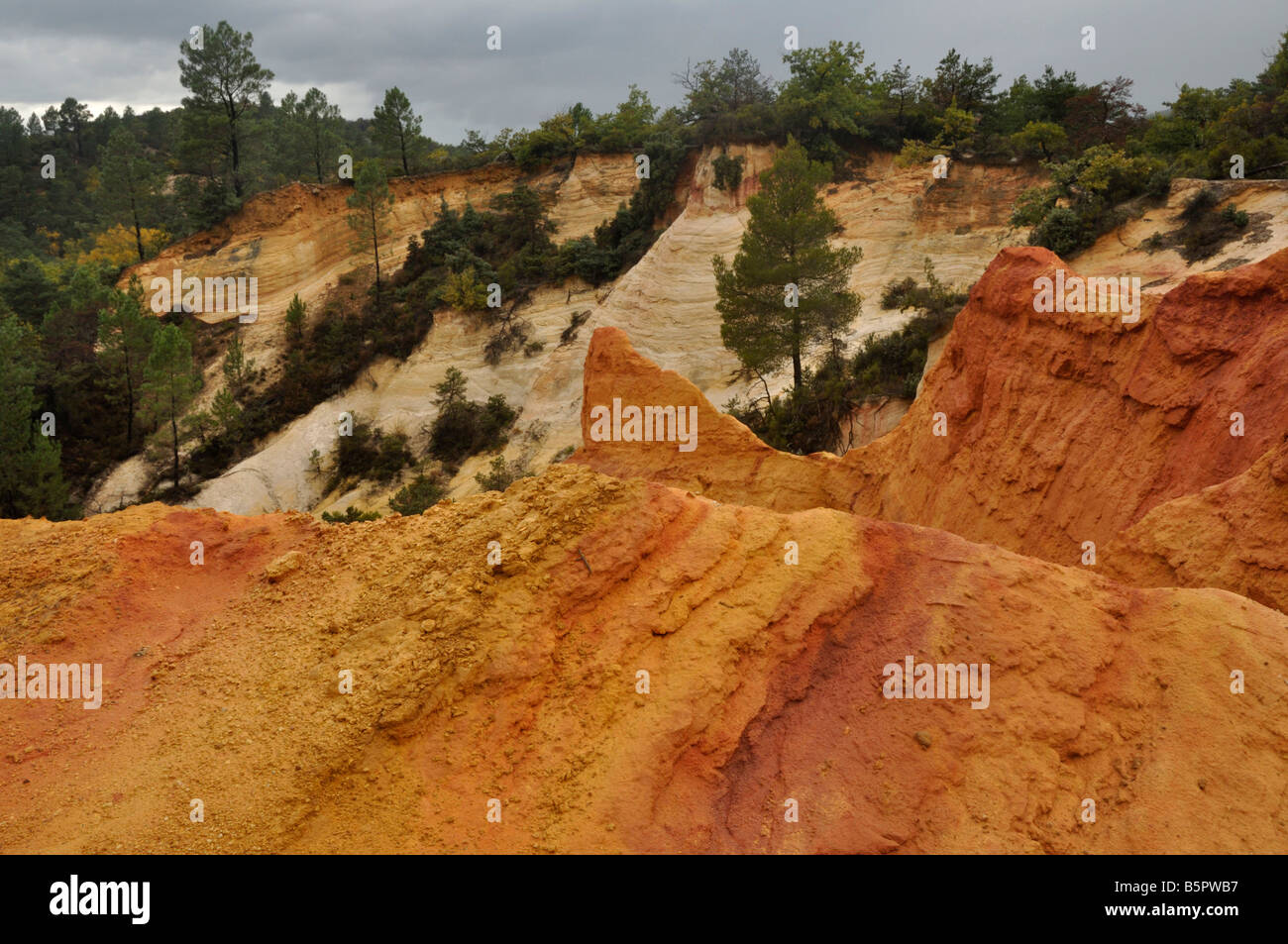 Ochre cliffs Colorado Provencal Rustrel Provence France Stock Photo - Alamy