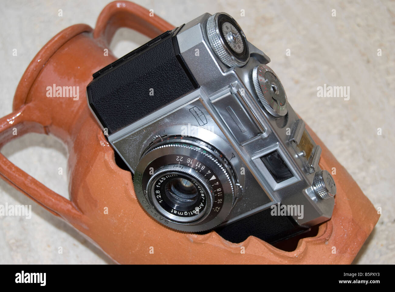 Quality antiques hi-res stock photography and images - Alamy