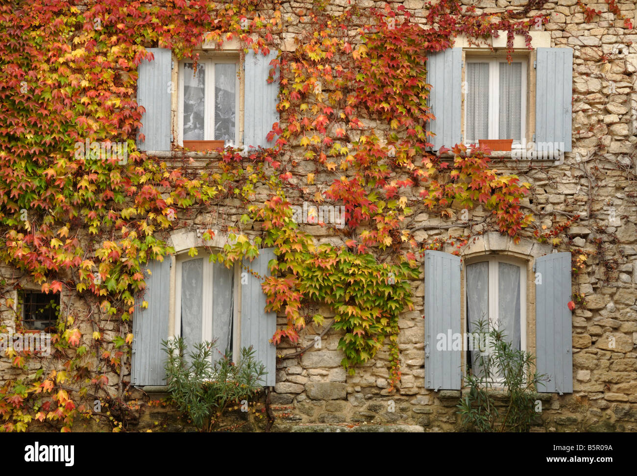 France stone windows hi-res stock photography and images - Alamy