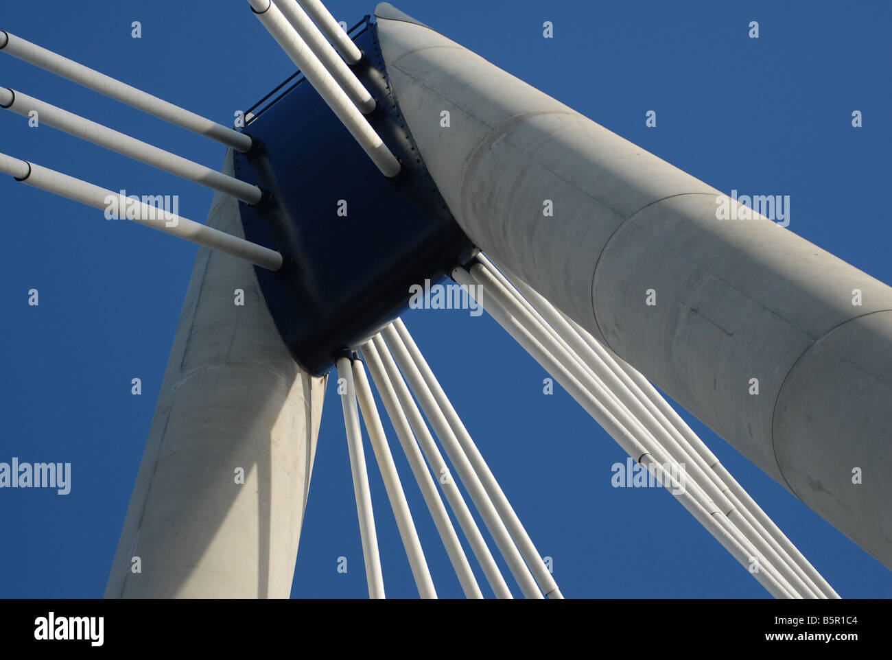 Marine Way Bridge Lake Southport detail This modern new bridge connects ...