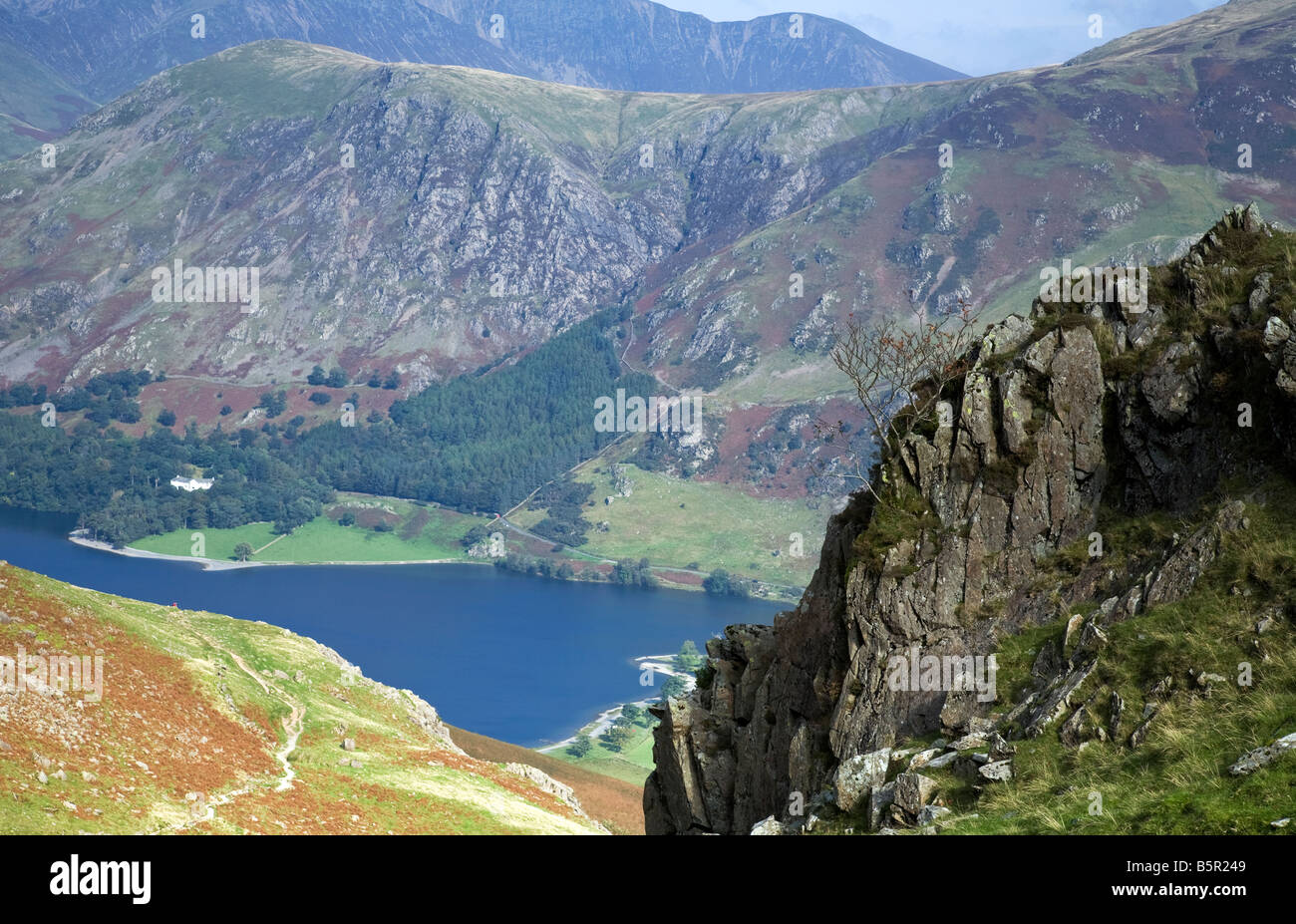 Looking back down on Buttermere Lake from Scarth Gap Stock Photo - Alamy