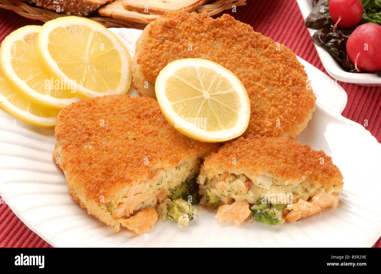 Breaded fish and broccoli hi-res stock photography and images - Alamy
