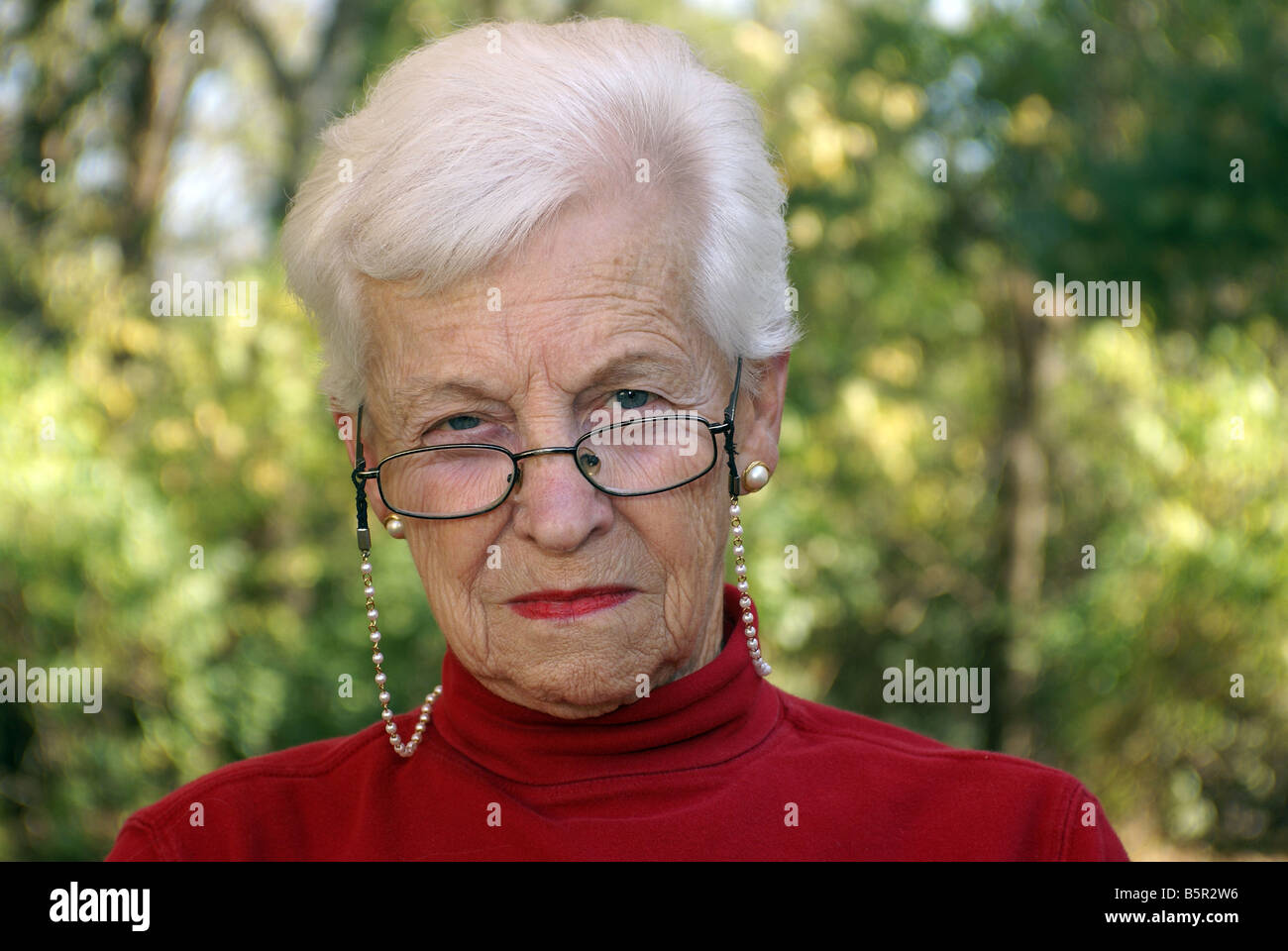 Angry glare glaring hi-res stock photography and images - Alamy