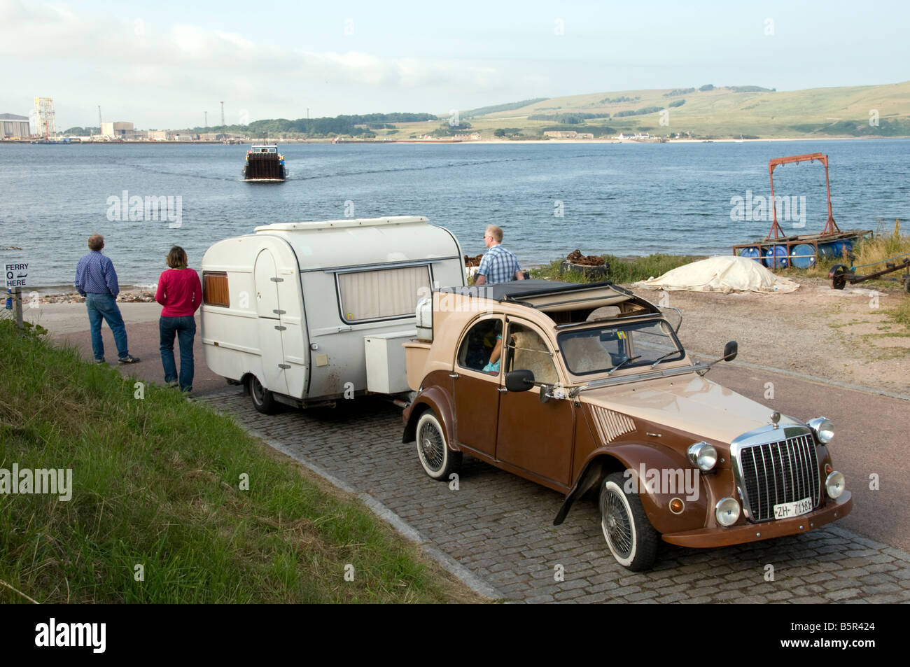 Cromarty ferry The smallest car ferry in the UK off loading and loading ...