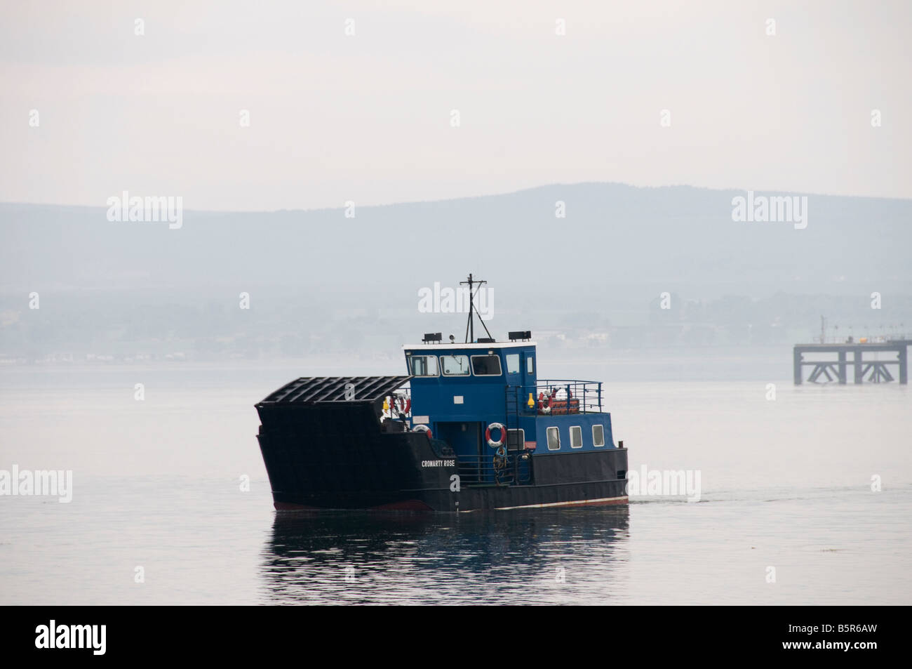 Cromarty ferry The smallest car ferry in the UK off loading and loading ...