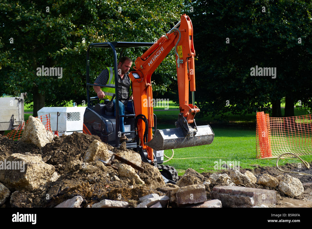 Digger machinery hi-res stock photography and images - Alamy