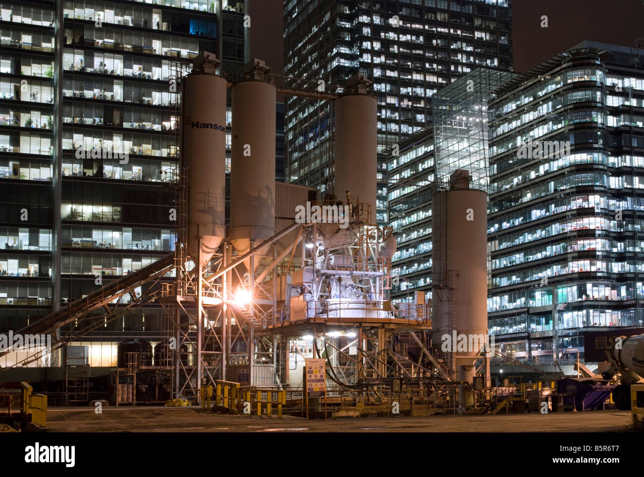 Premix concrete hi-res stock photography and images - Alamy