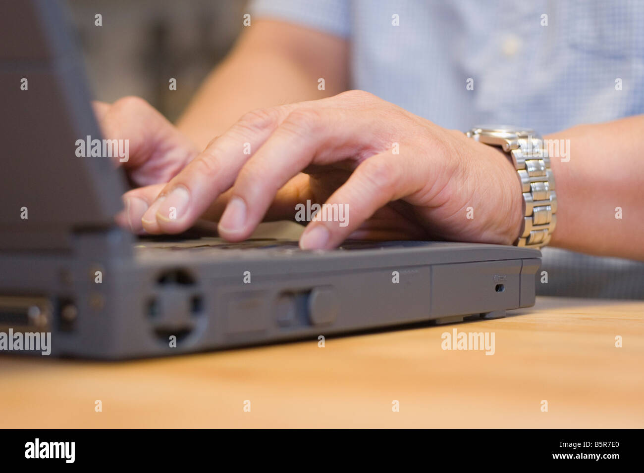 Young typing hi-res stock photography and images - Alamy