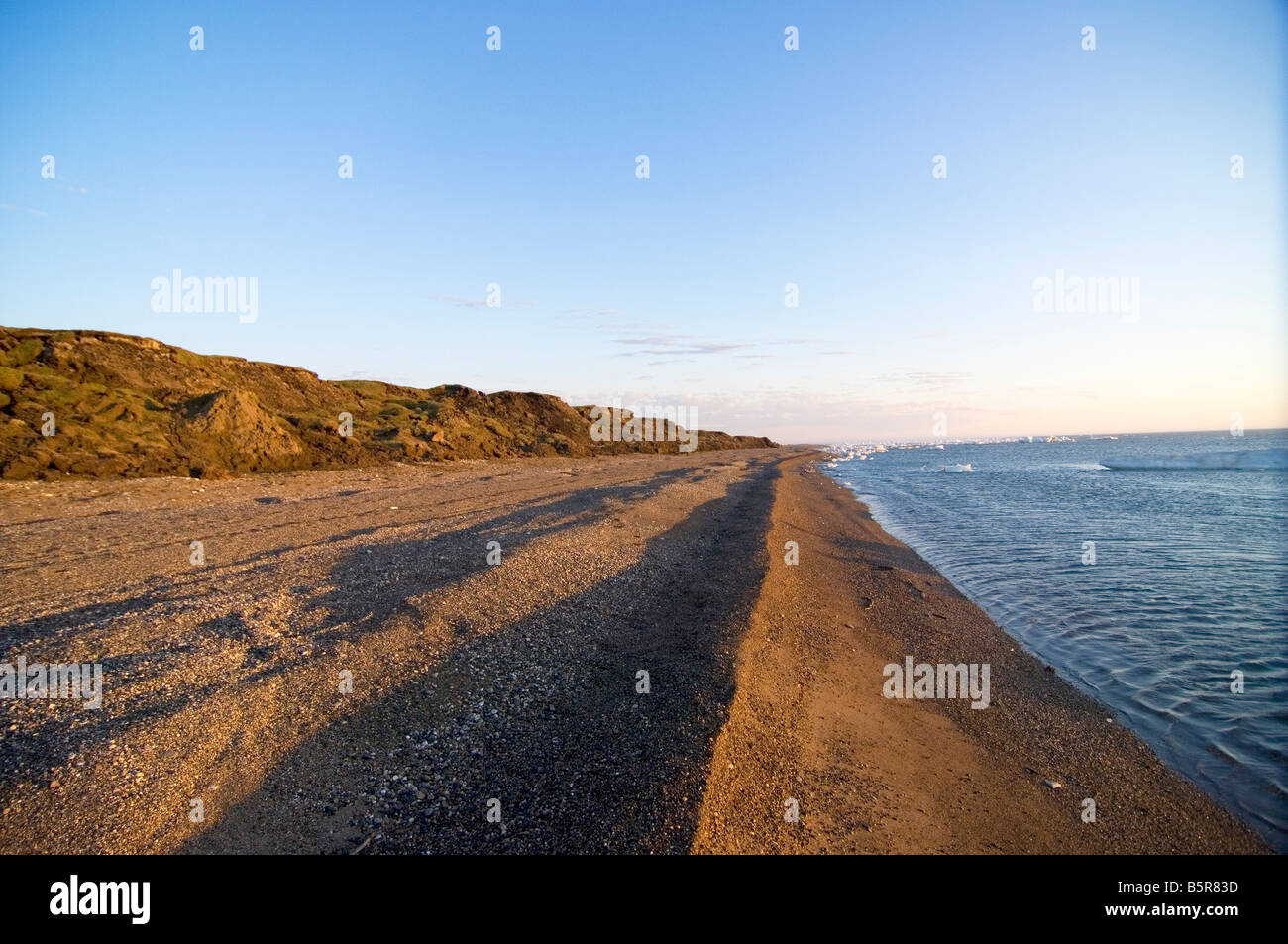 Alaska beaufort erosion hi-res stock photography and images - Alamy