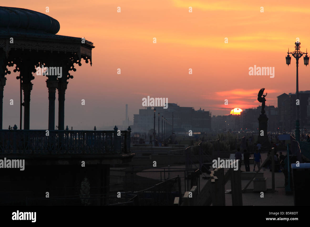 English summers sunset hi-res stock photography and images - Alamy