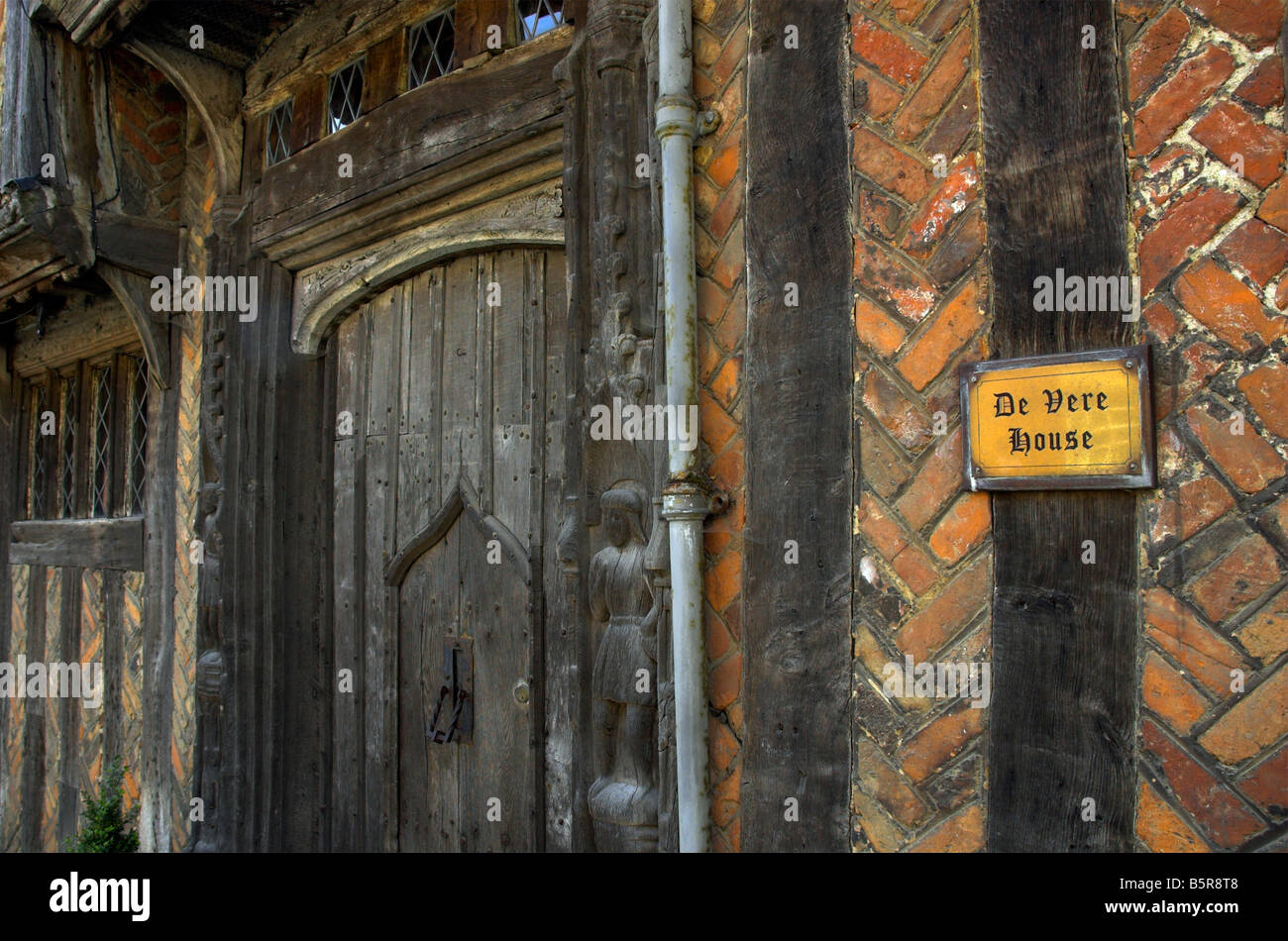 Old english buildings hi-res stock photography and images - Alamy