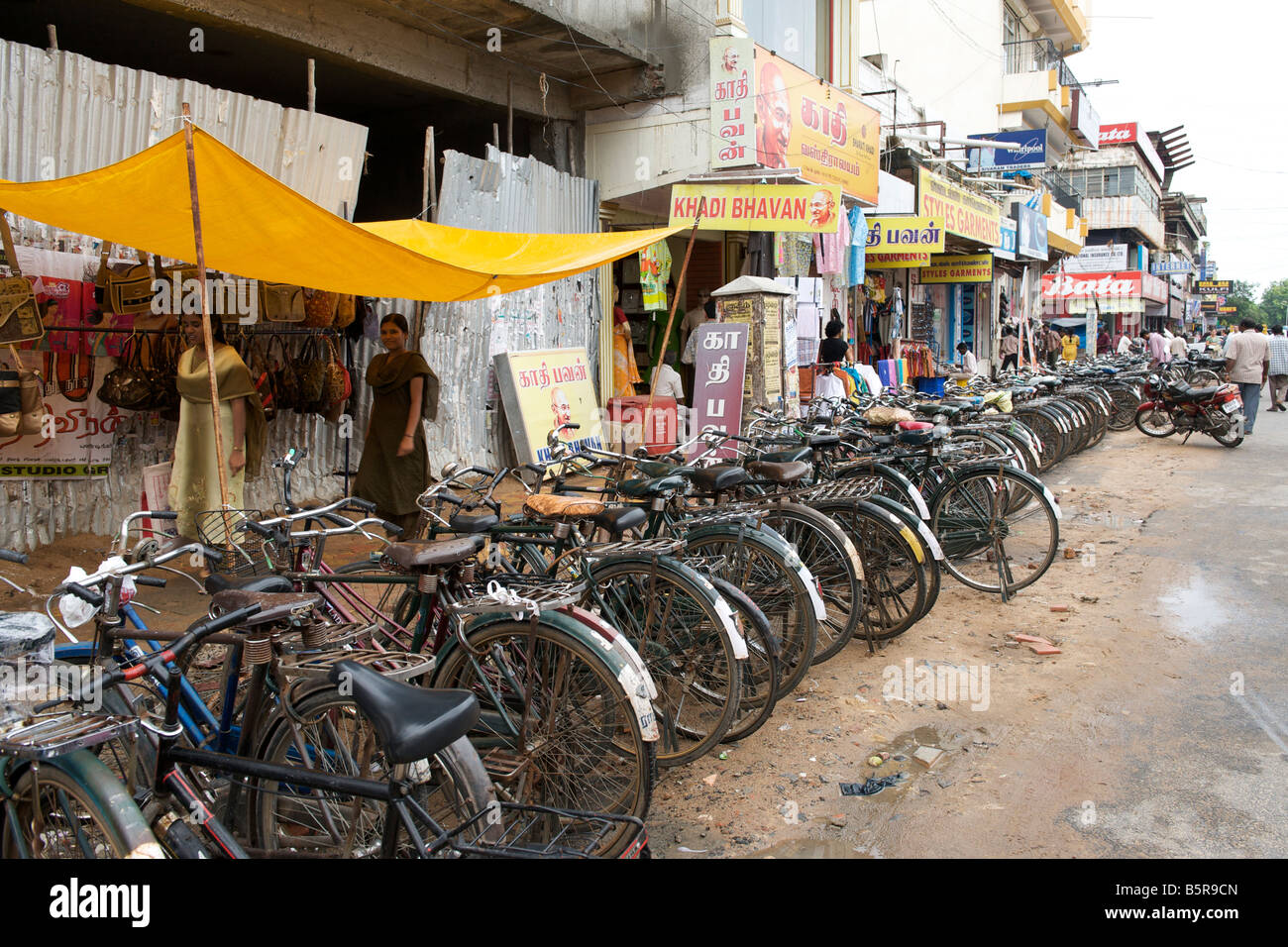 Street in Pondicherry India Stock Photo - Alamy