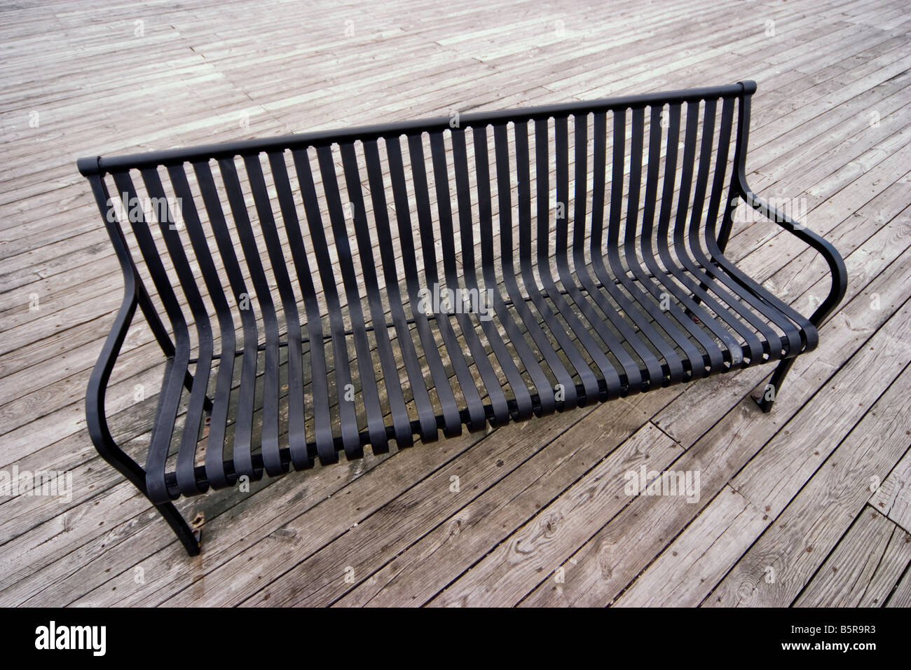 Empty glass on bench hi-res stock photography and images - Alamy