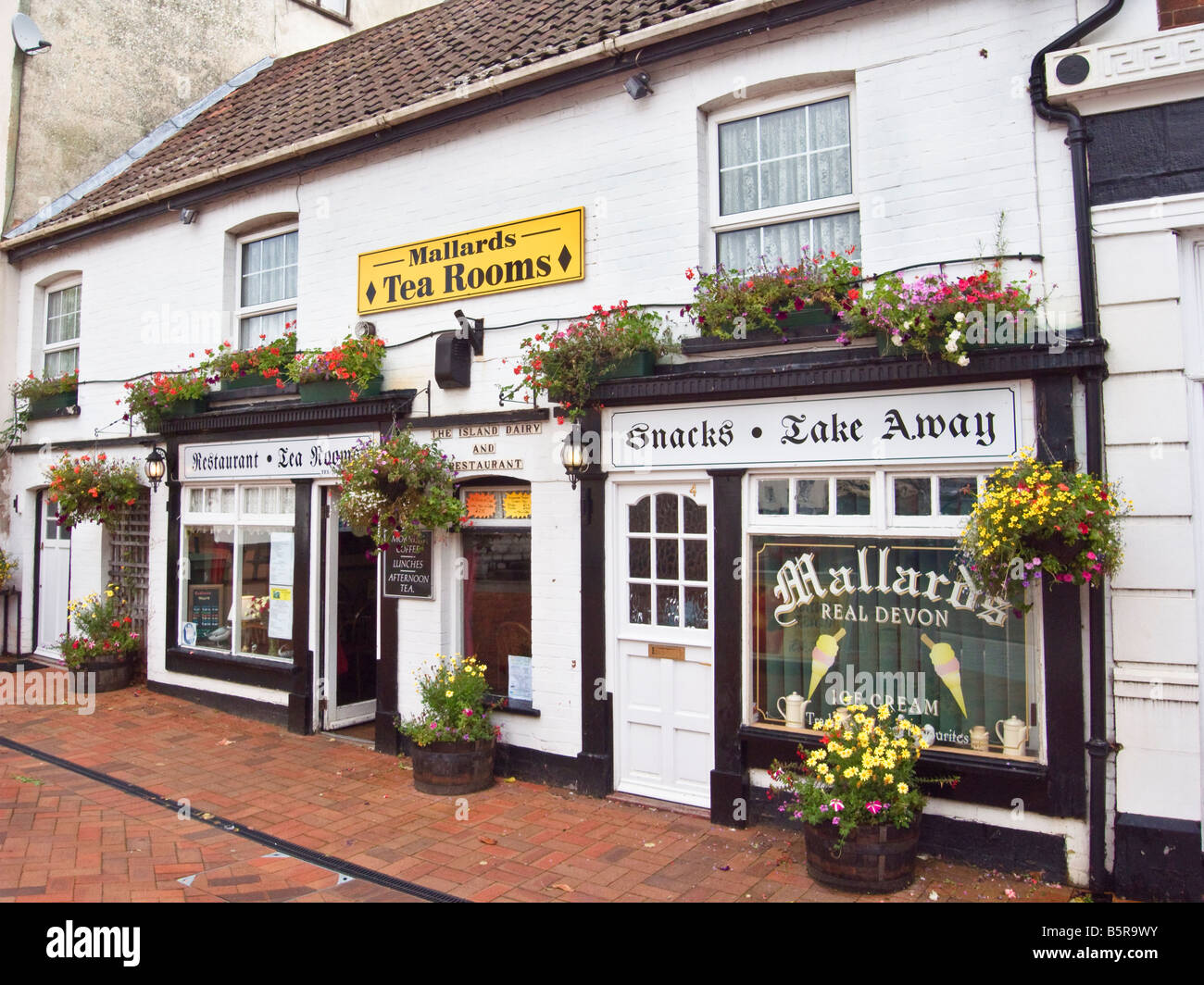 Mallards Tea Rooms in Tiverton Devon England UK EU Stock Photo - Alamy